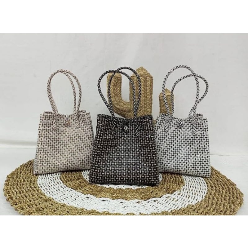 Jual tas anyam plastik (Ara) | Shopee Indonesia