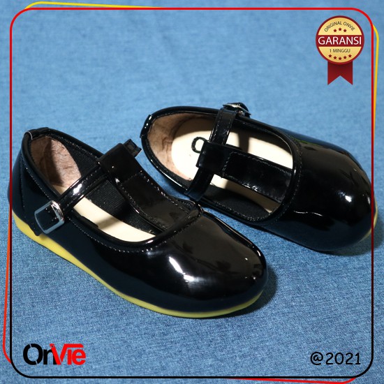 Jual Sepatu Balet Anak Perempuan Hitam Putih Merah Glossy Formal ...