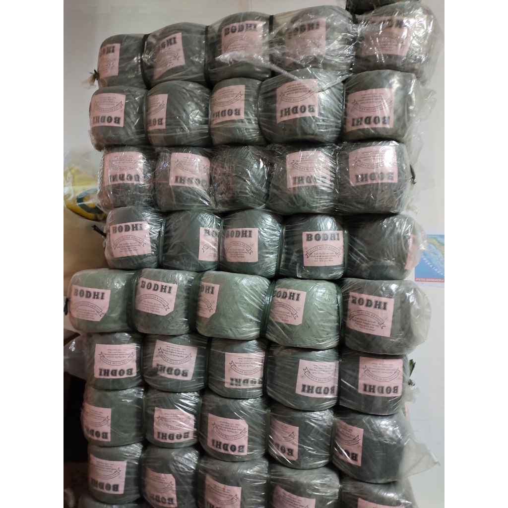 Jual TALI RAFIA HITAM 1 KG / TALI PLASTIK RAFIA 1 KG MERK BODHI PER ...
