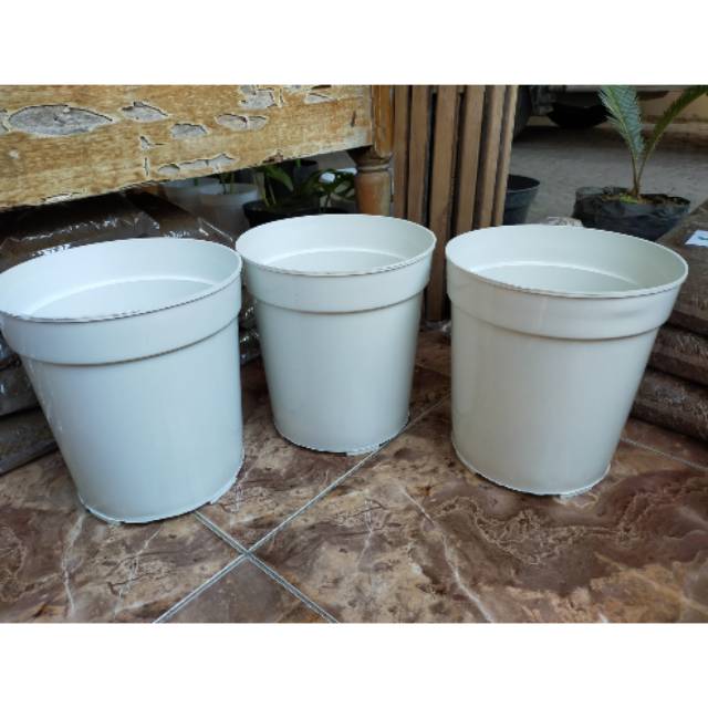 Jual Pot tinggi polos / pot putih tanaman / pot tanaman /pot bunga ...