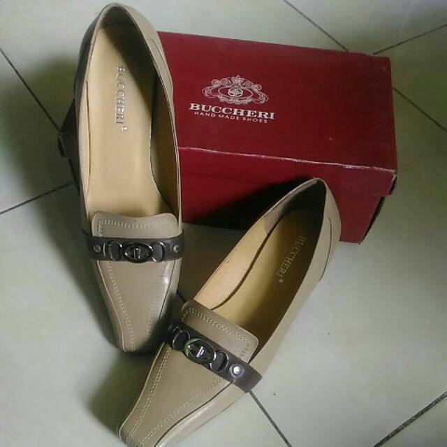 Jual Buccheri Sepatu PL like NEW | Shopee Indonesia