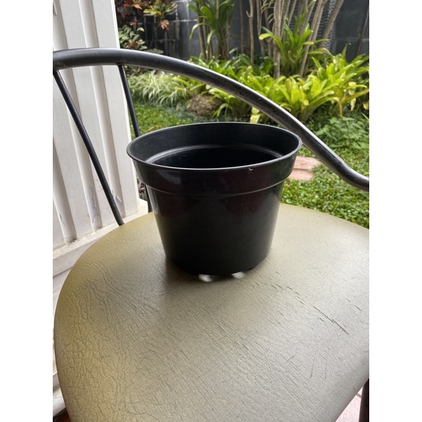 Jual Pot Tanaman / Pot Bunga Hitam 20 cm | Shopee Indonesia