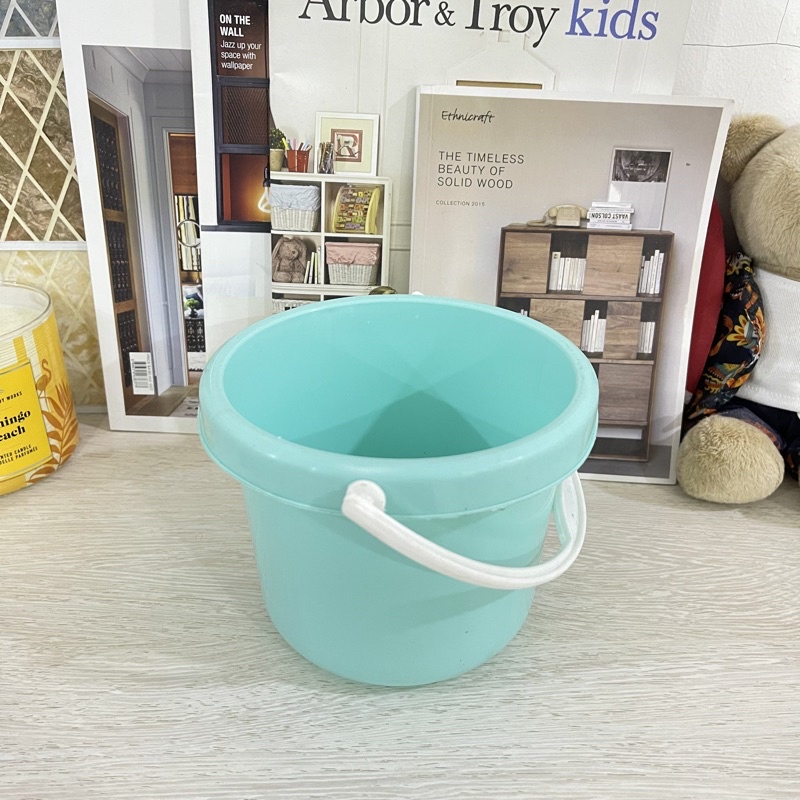 Jual Ember Plastik Mini / Ember 0.5 Galon / Mini Pail Warna PASTEL ...