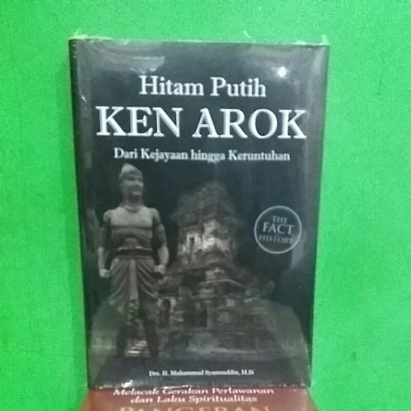 Jual Buku Hitam Putih KEN AROK dari kejayaan hingga keruntuhan | Shopee ...