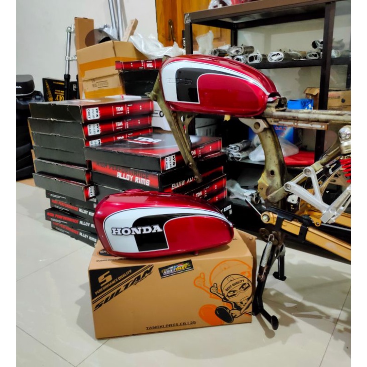 Jual tangki cb125 cat original tangki sultan part cat merah bagus cat ...