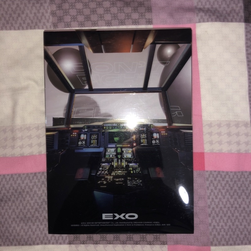 Jual EXO Don't Fight The Feeling Album Photobook versi 1 (album only ...