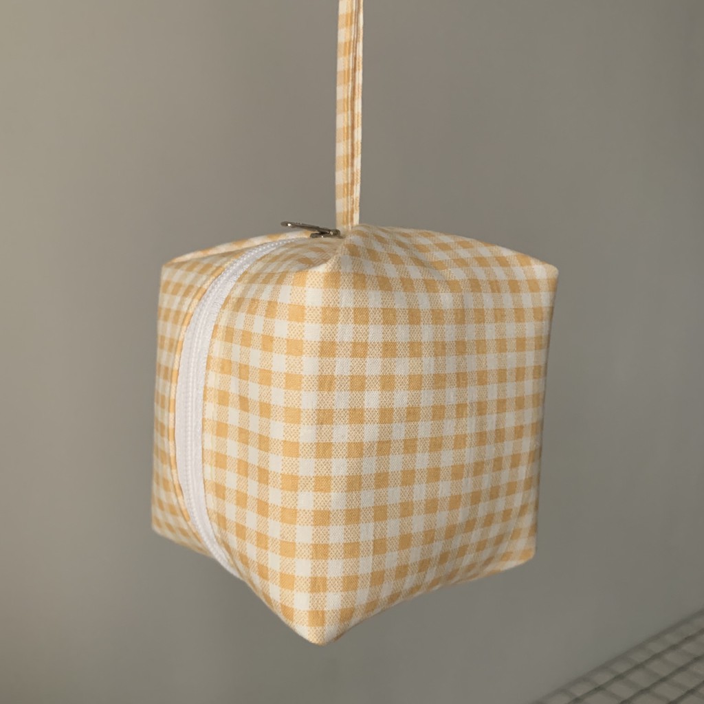 Jual Cube Pouch (Korean Aesthetic Summer Pouch) | Pouch bentuk kubus ...