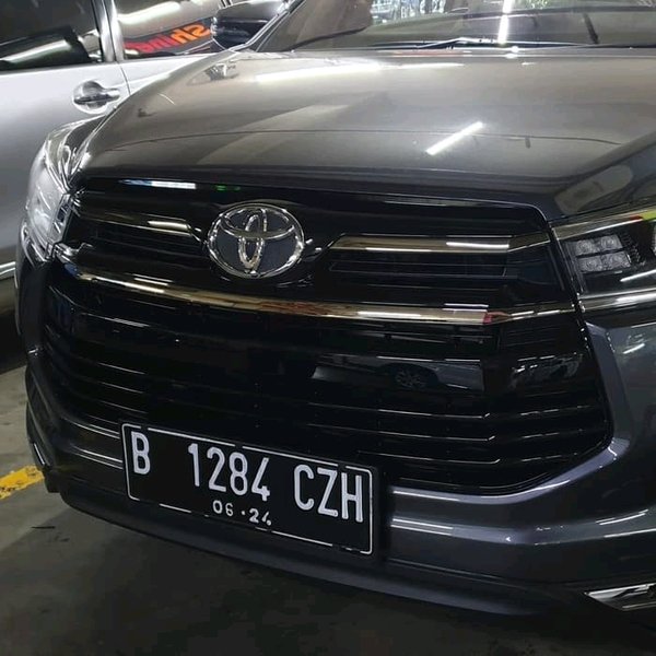 Jual grill innova reborn Venturer original toyota | Shopee Indonesia