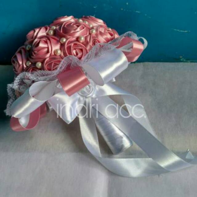 Jual Buket Bunga Satin / Hand Bucket / Wedding - Pernikahan / Wisuda ...