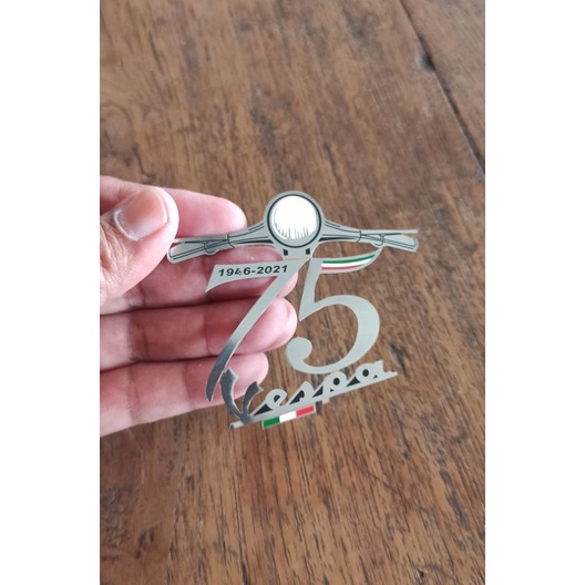 Jual Emblem Vespa Anniversary 75 th plat stenless | Shopee Indonesia