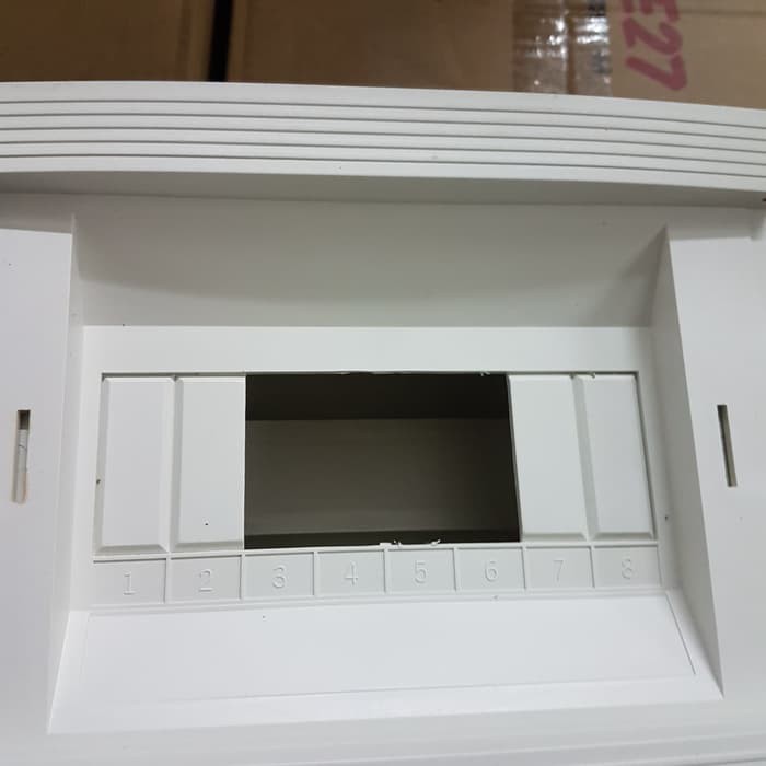 Jual BOX KOTAK MCB INBOW TERTANAM 8G 8GROUP PRESTO HELES | Shopee Indonesia