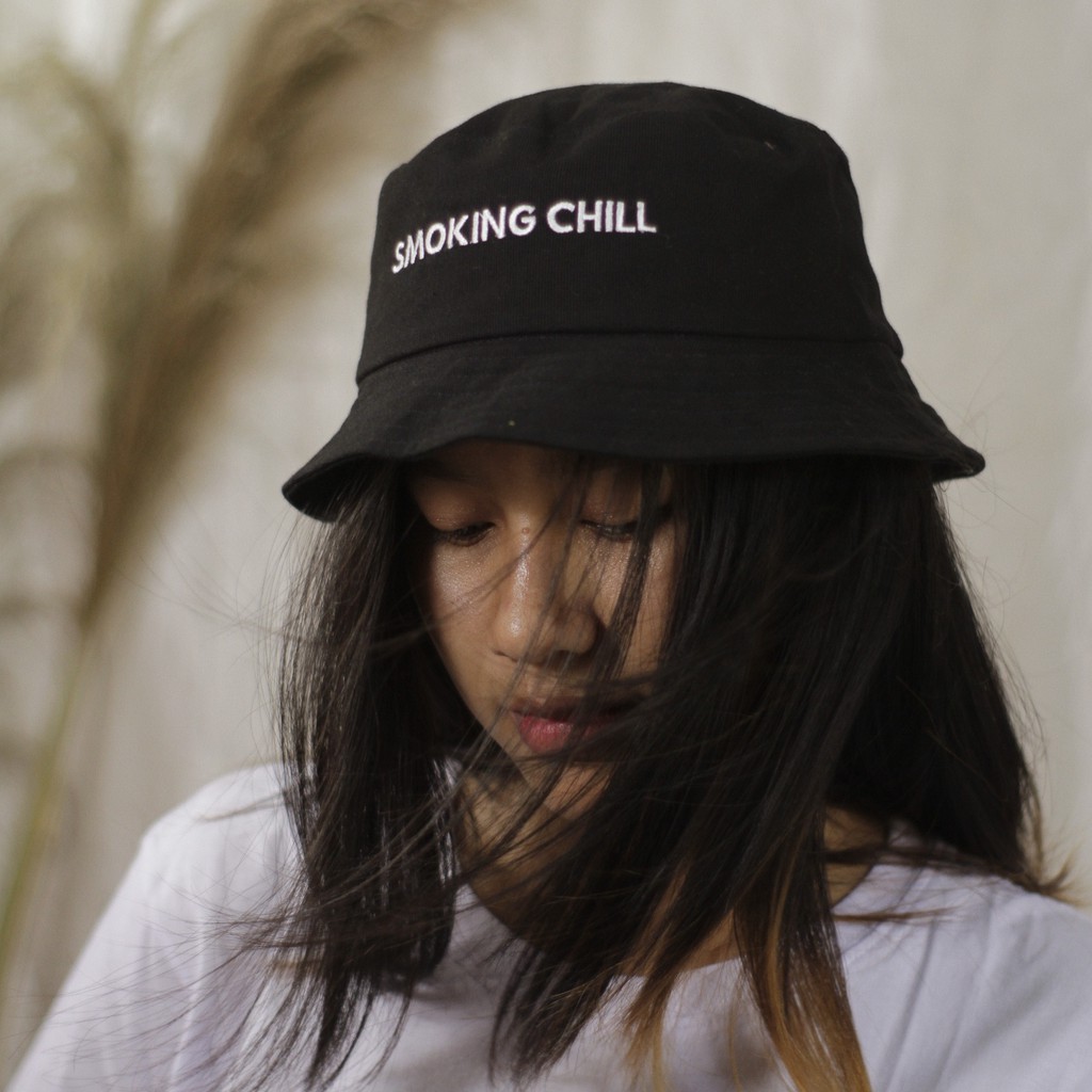Jual BUCKETHAT SMOKING CHILL MOODYMOUS | Shopee Indonesia
