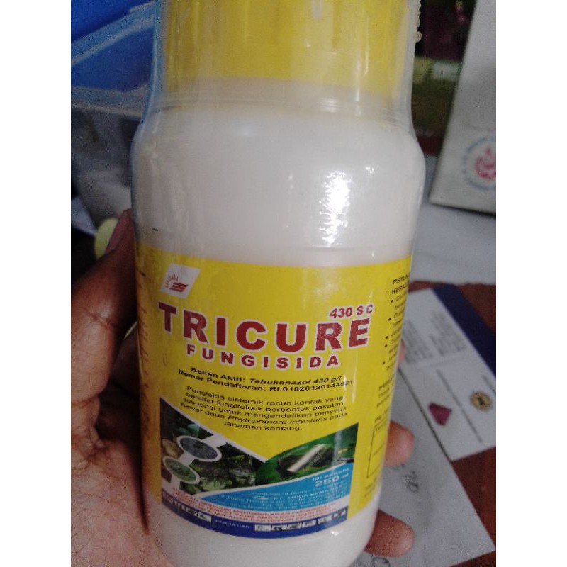 Jual (COD)TRICURE 250ML/FUNGISIDA/PESTISIDA | Shopee Indonesia