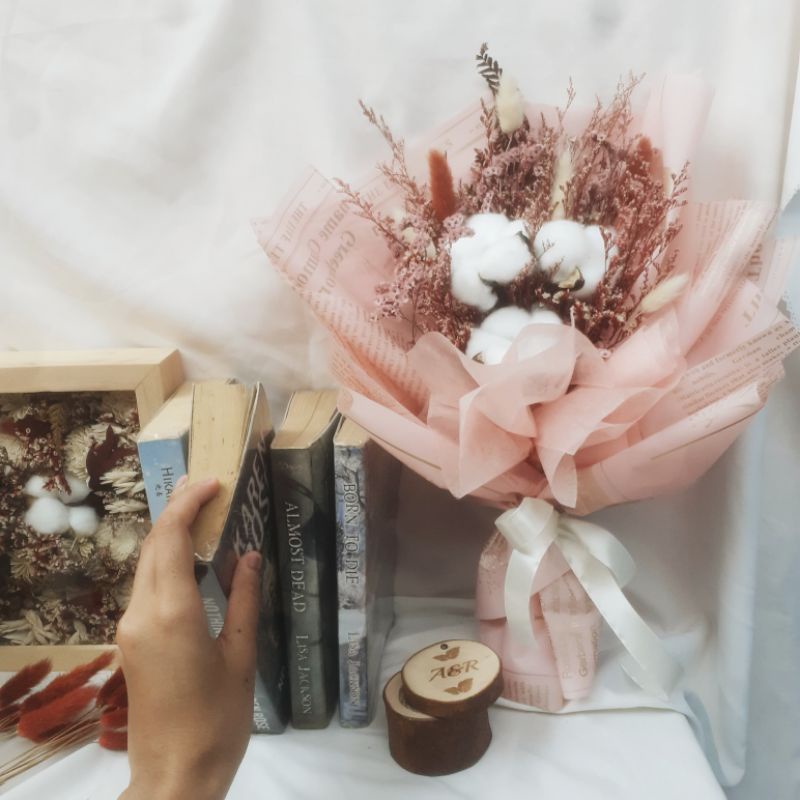 Jual Buket Dried Flowers (Buket bunga kering). Buket wisuda/buket ...