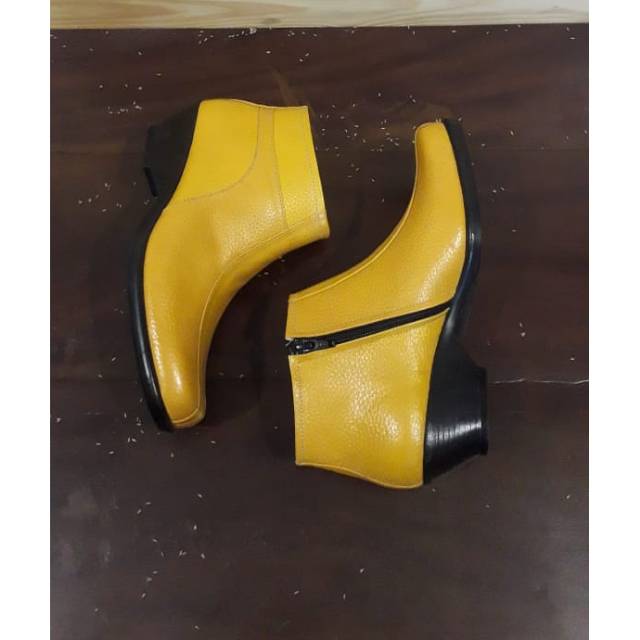 Jual Sepatu boot kulit produksi Minang Kayo Padang Panjang cocok untuk ...