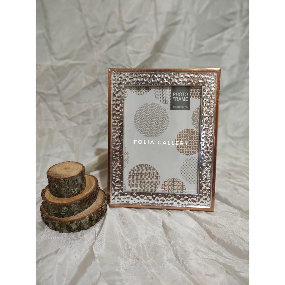Jual DW - Photo Frame Aesthetic - Frame Foto - Figura Minimalis / Ukir ...