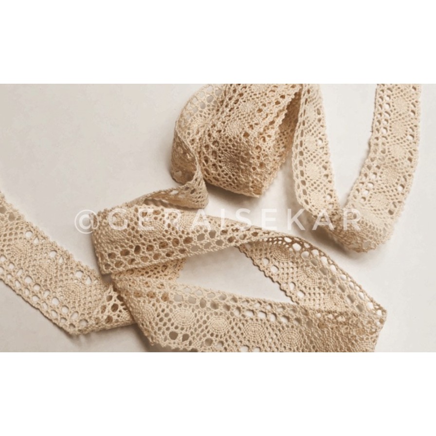 Jual Pita Renda 2.5CM panjang 1M | Shopee Indonesia