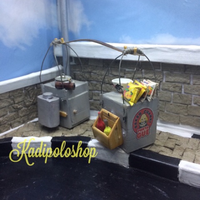 Jual Miniatur gerobak pikul Bakso Cuanki skala 1:12 | Shopee Indonesia