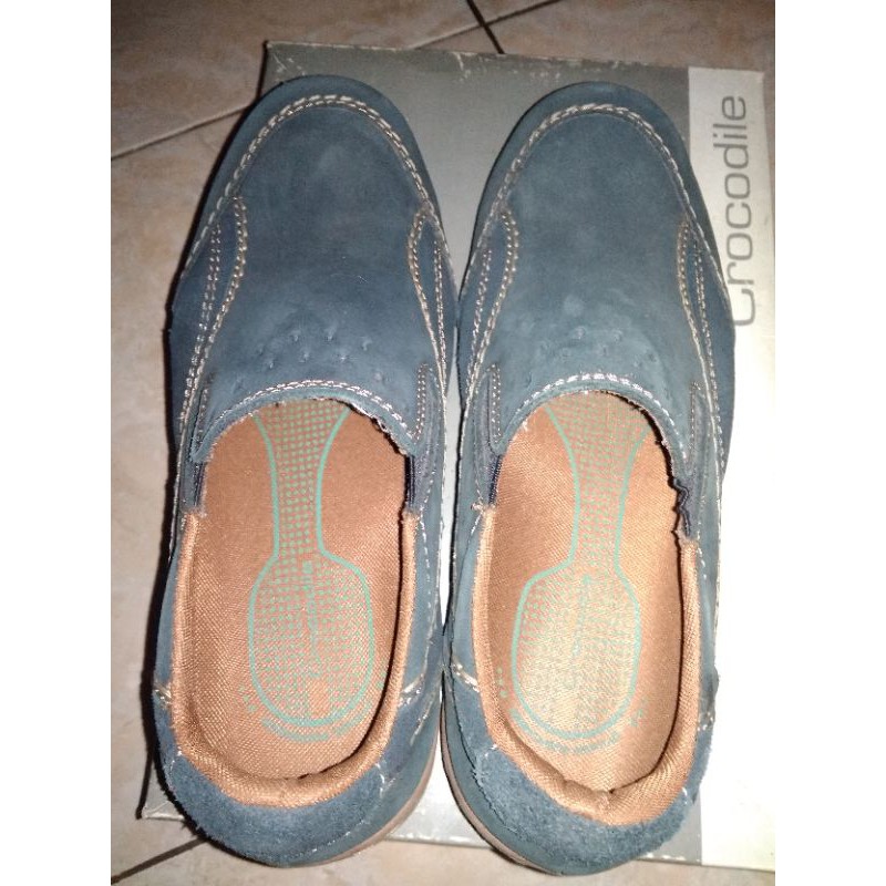 Jual sepatu pria Crocodile asli original warna abu | Shopee Indonesia