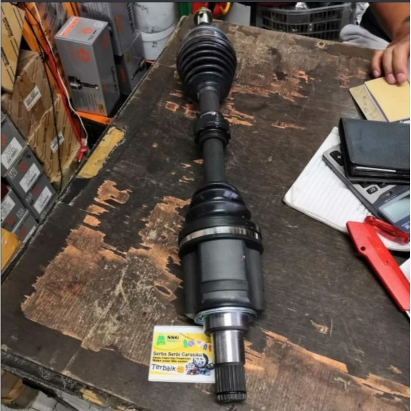 Jual Cv joint As roda assy kiri set luar dalam Suzuki Swift lama Matic | Shopee Indonesia