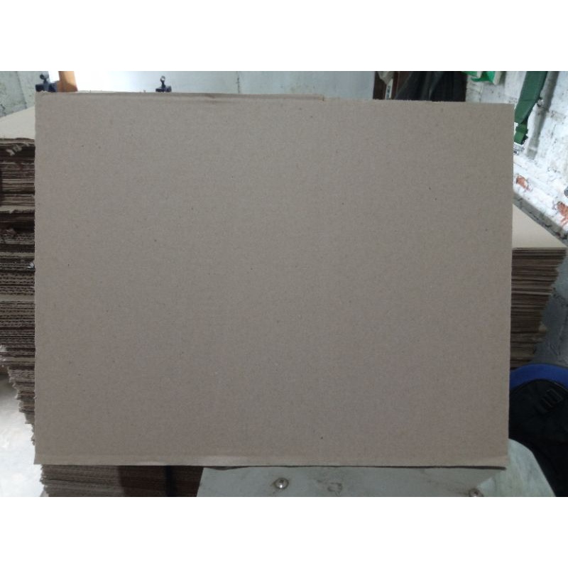 Jual Kardus lembaran medium BF 40X32 cm | Shopee Indonesia