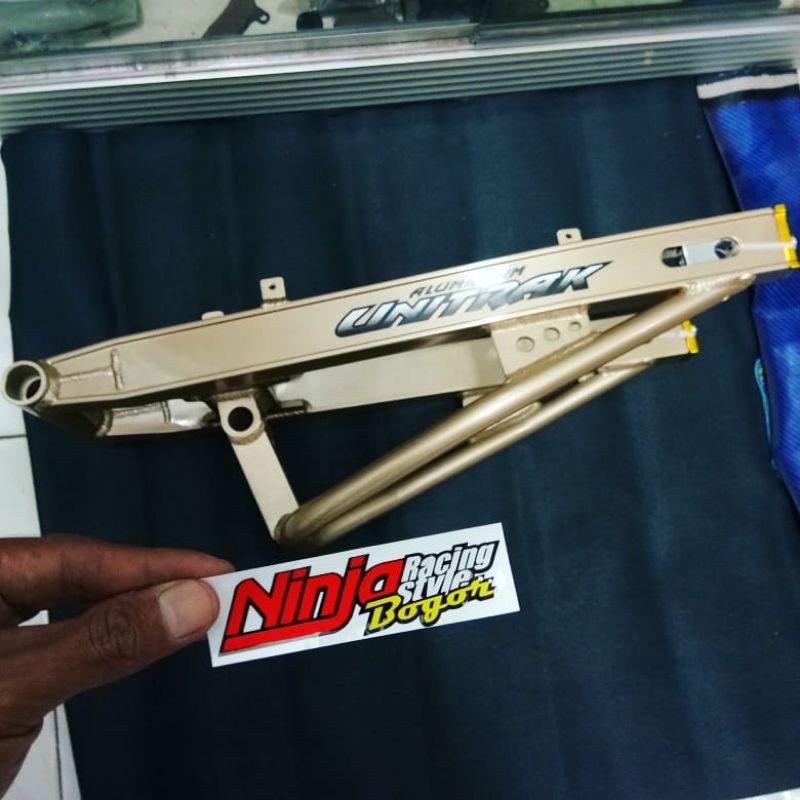 Jual SWING ARM UNITRACK NINJA R - NINJA SS | Shopee Indonesia