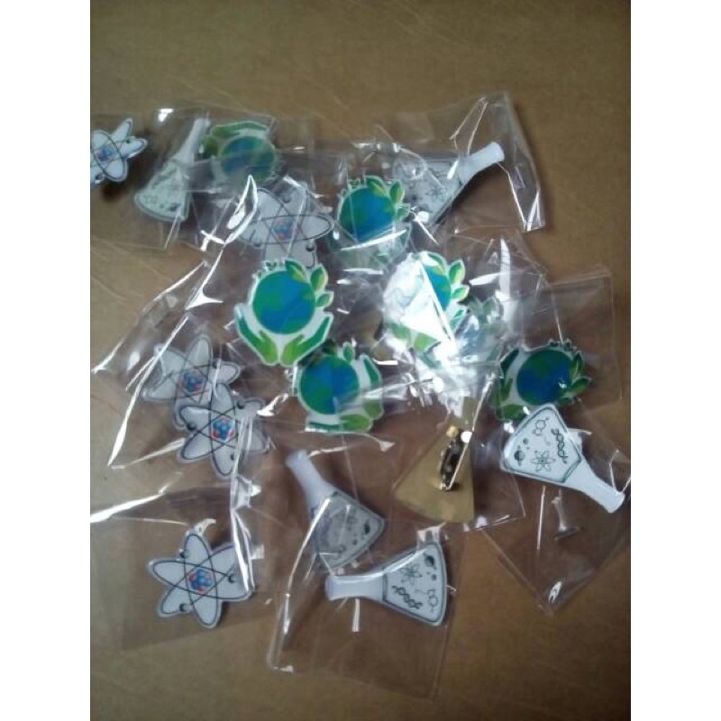 Jual pin resin kuningan custom | Shopee Indonesia