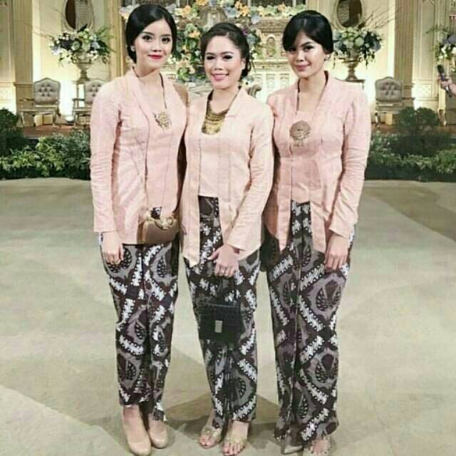 Jual KUTUBARU PANJANG EMBOSS KEBAYA ATASAN ROK STELAN BRIDESMAIDS BAJU ...