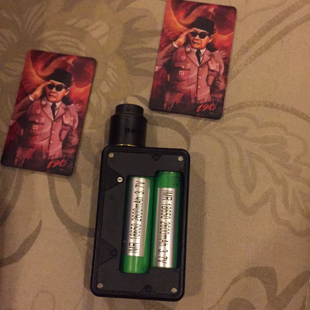 Jual Hotcig R233 Soekarno 1945 Authentic | Shopee Indonesia