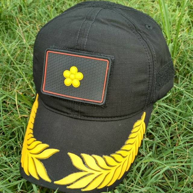Jual Topi pamen polri padi kuning - melati satu list merah | Shopee ...