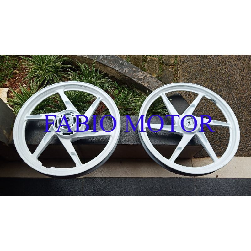 Jual Velk/velg motor suzuki Satria 2 tak bekas original | Shopee Indonesia