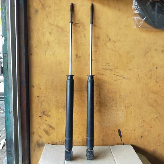 Jual ShockBreaker Suzuki Swift - Splash Original Belakang | Shopee ...