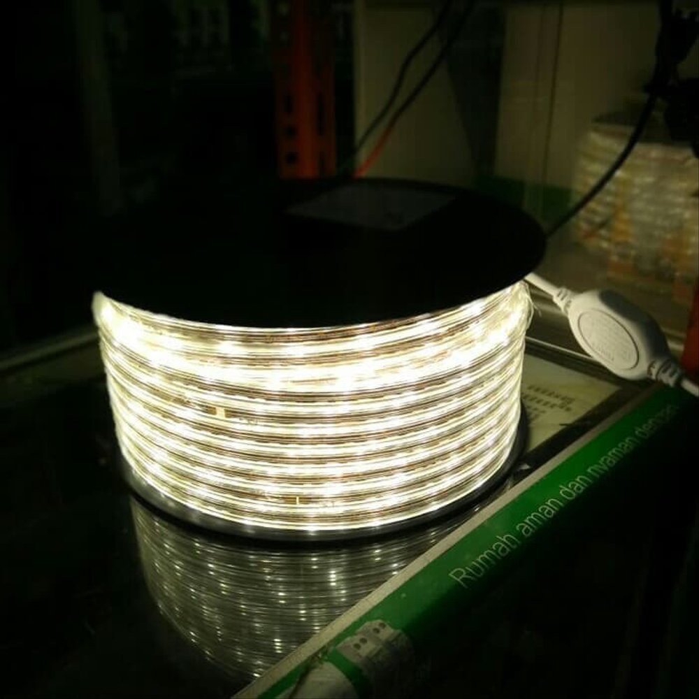 Jual Led strip philips 50m 50 meter led selang outdoor philips 7 2 watt ...