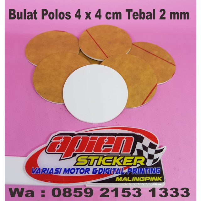 Jual Pin Bros Bulat Bahan Akrilik Polos Putih Tebal 2 mm uk. 4 x 4 cm ...