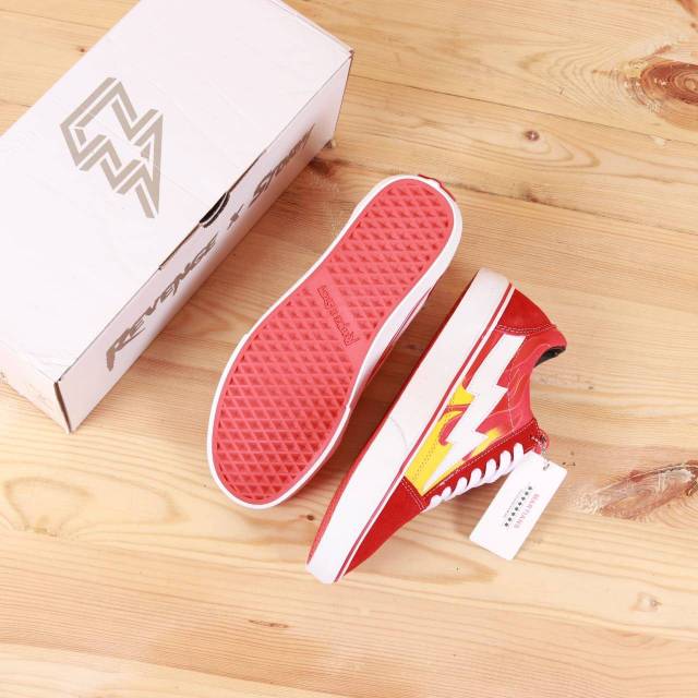 Jual Revenge x Strom Ian Connor Red Flame | Shopee Indonesia