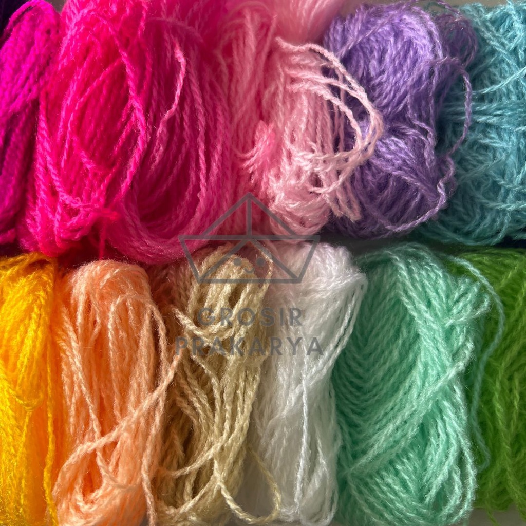 Jual Benang Jahit Sulam Warna Warni Lengkap Menyulam Siet Wol 1 Roll 12 ...