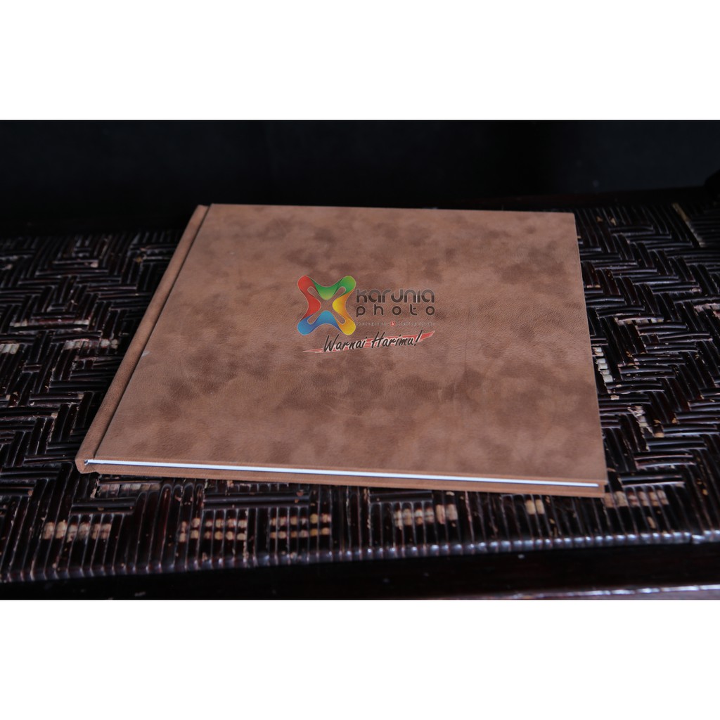 Jual ALBUM MAGAZINE 30X30 COVER BLUDRU / PHOTOBOOK | Shopee Indonesia