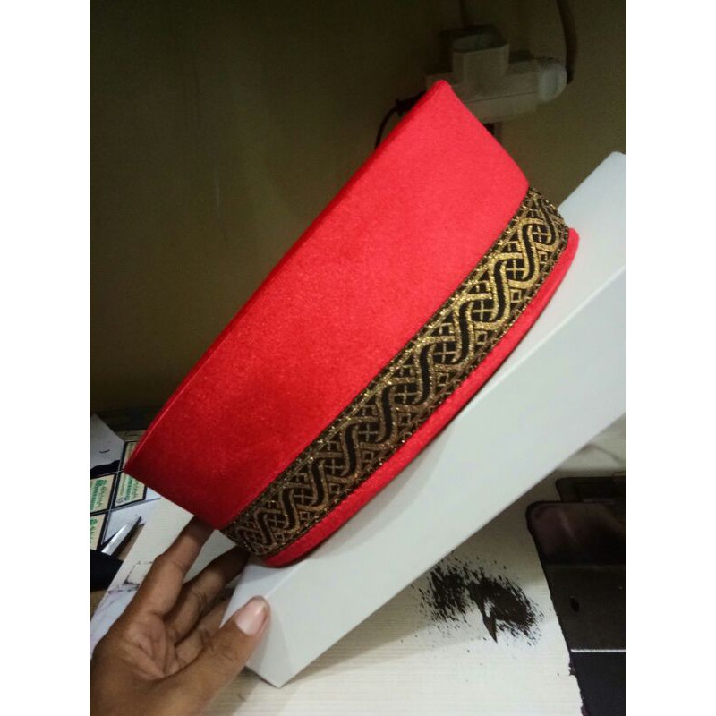 Jual peci betawi bludru merah cabe modis nomor yang tersedia 4 5 6 7 8 ...