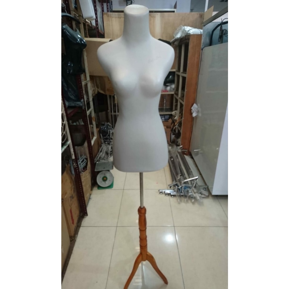 Jual manekin / manequin kaki kayu / manekin kaki kayu / manekin ...