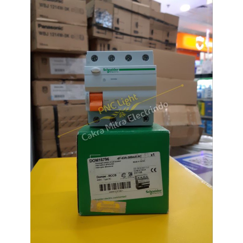 Jual SCHNEIDER RCCB ELCB DOMAE 4P 63A 300MA DOMR02463 | Shopee Indonesia