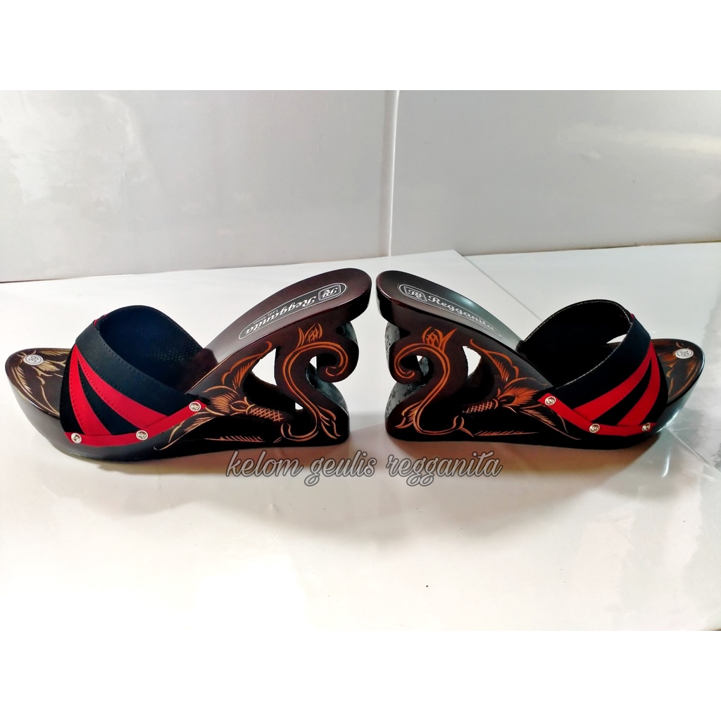 Jual Wedges sandal kayu cantik/Wedges kelom geulis hak tinggi 12cm ...