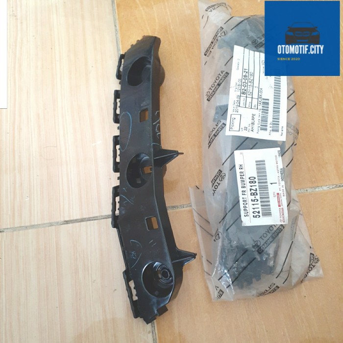 Jual Bracket Breket Bumper Depan Kanan Calya Sigra 52115-BZ180 | Shopee ...