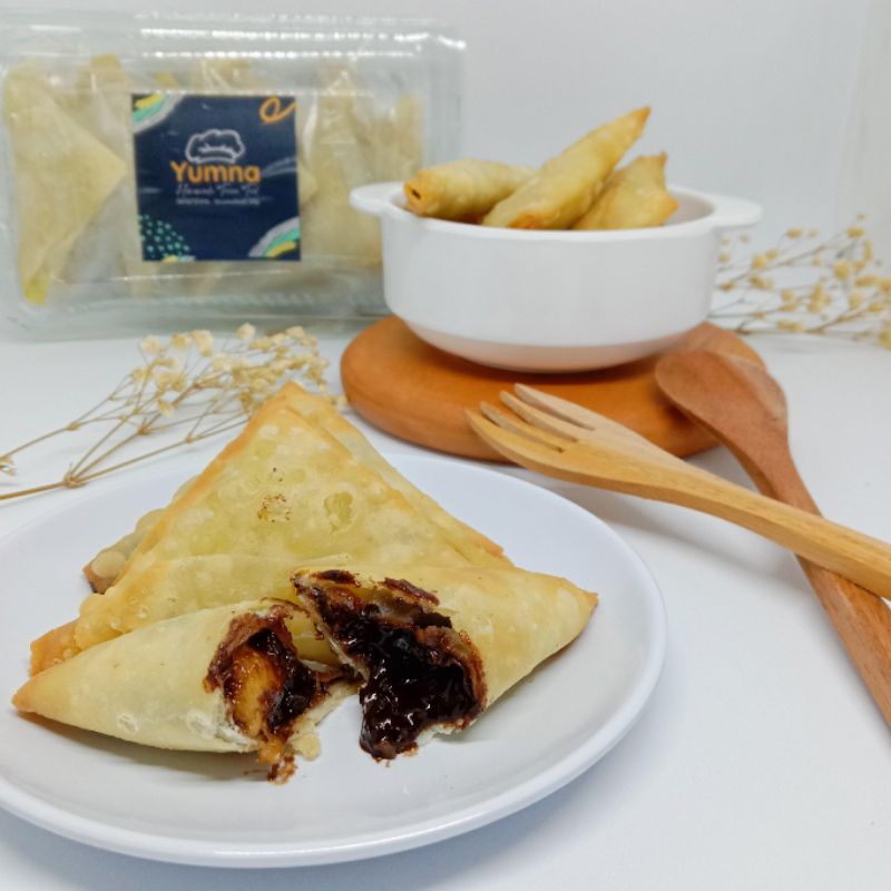 Jual Samosa Pisang Coklat Keju / Sambosa Piscok Frozen Food isi 10 pcs ...