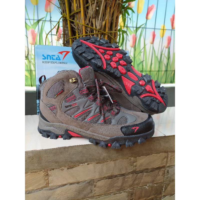 Jual Sepatu Gunung SNTA 493 Grey Red free kaos kaki-sepatu hiking snta ...