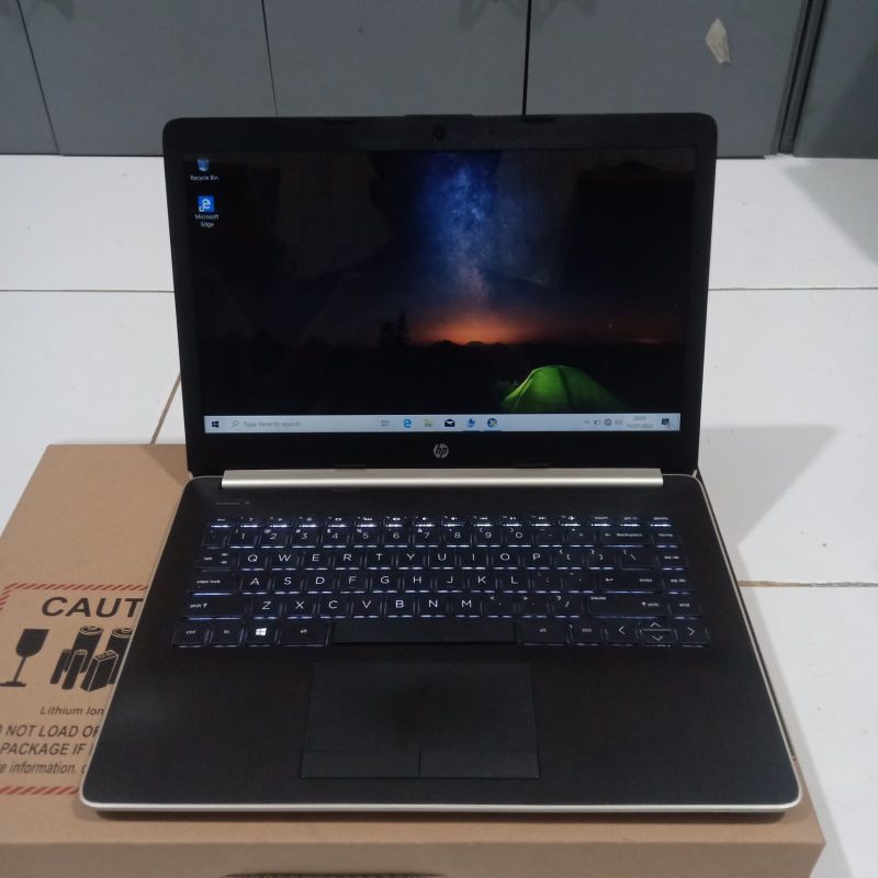 Jual Laptop Hp 14 - cm00094AU, Amd E2 9000e, Gen 7Th, Amd Radeon R2 ...