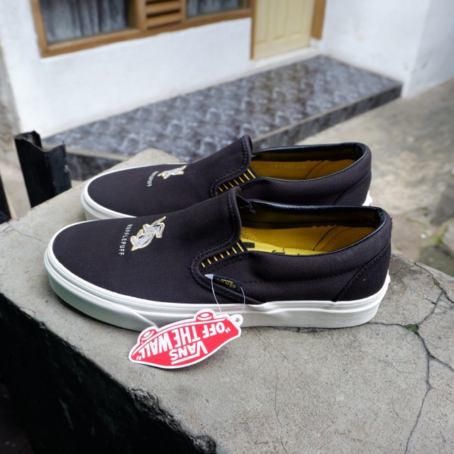 Jual Vans Slip On X Harry Potter Hufflepuff | Shopee Indonesia