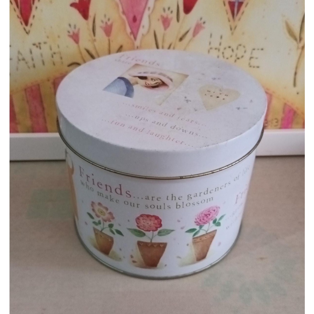 Jual kaleng biscuit atau kaleng penyimpanan berbagai motif pilihan ...