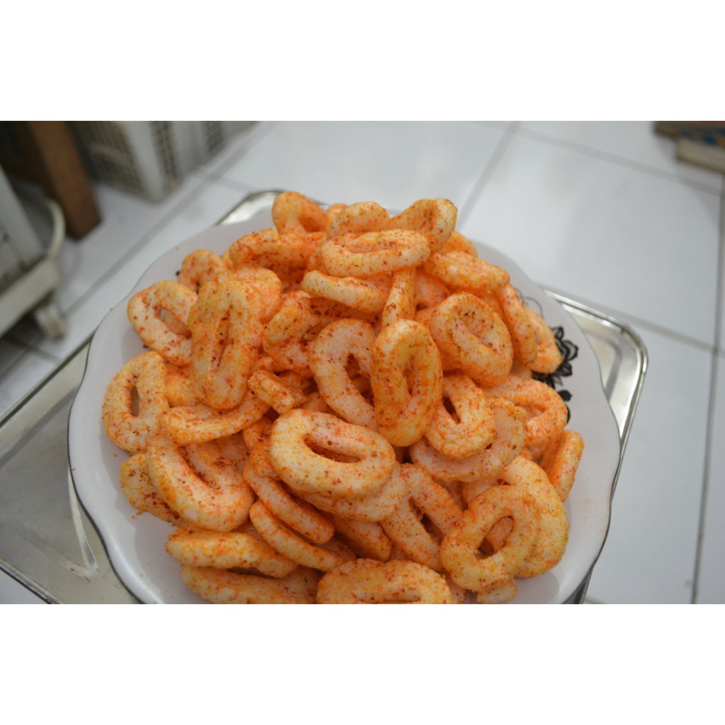 Jual Kerupuk setan 500 Gram | krupuk ikan pedas | ring pedas | Ring ...
