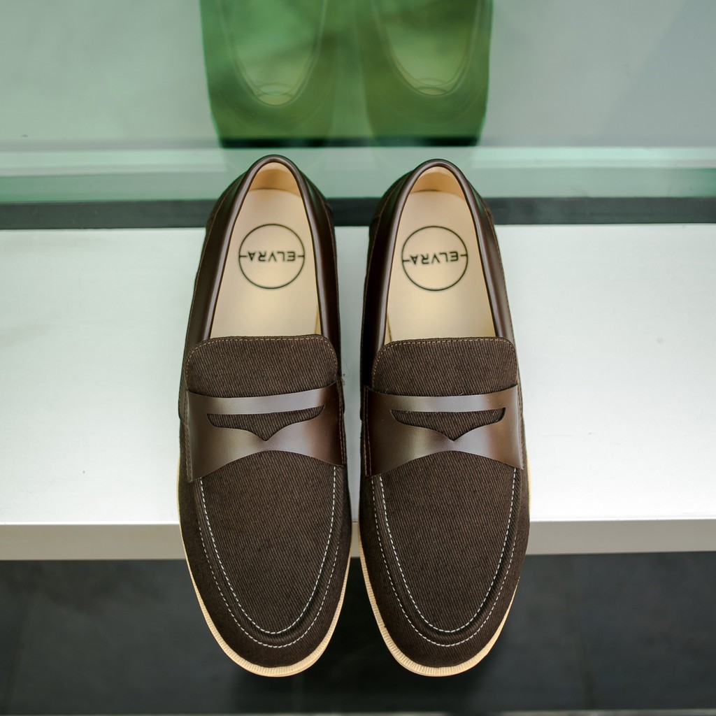 Jual ELVRA Footwear - Sepatu Pria Loafer Slip On Casual Canvas - Flow Brown Cream | Shopee Indonesia