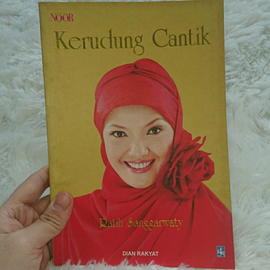 Jual Buku petunjuk tutorial pakai hijab Kerudung Cantik Noor | Shopee ...